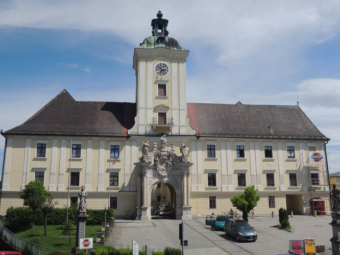 Stift Lambach - Geschichte - Forum OÖ Geschichte