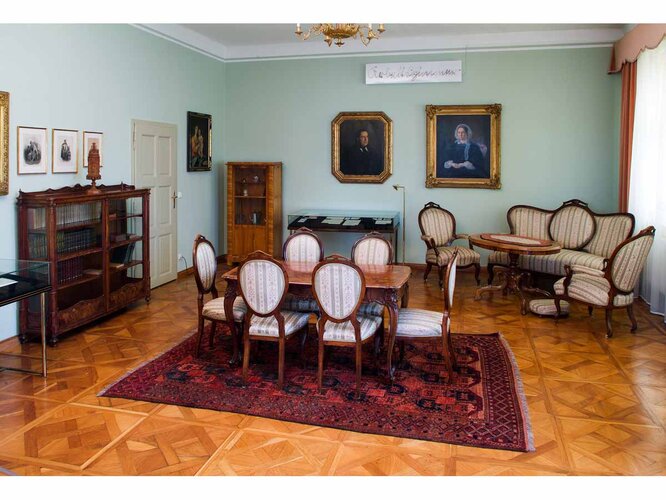 Stifterhaus - Forum OÖ Geschichte